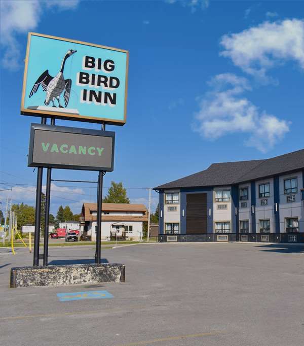 Big Bird Inn - 와와