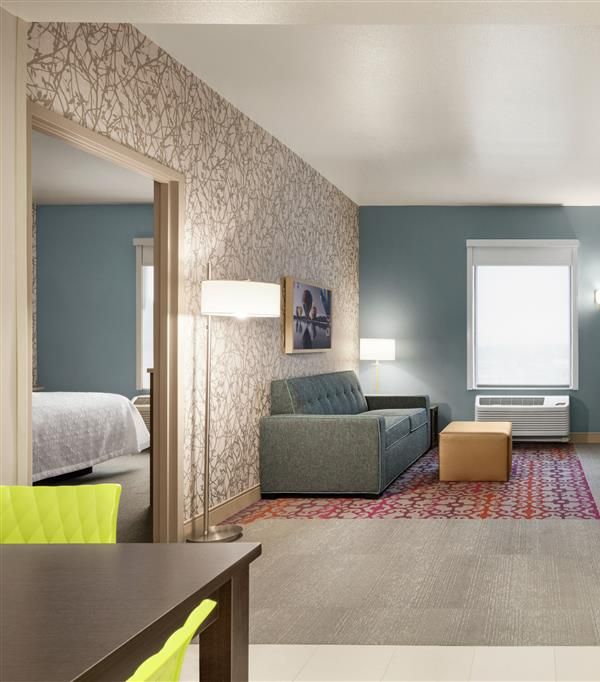 Home2 Suites Colorado Springs I-25 Central - Colorado Springs, CO