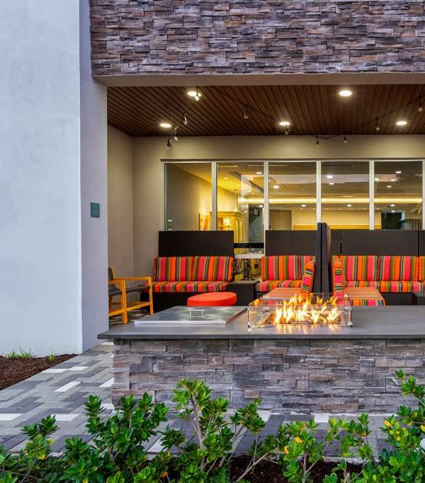 Home2 Suites By Hilton Ft. Pierce I-95 - Fort Pierce, FL