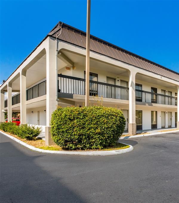 Clarion Inn Cleveland Near University - Cleveland, TN