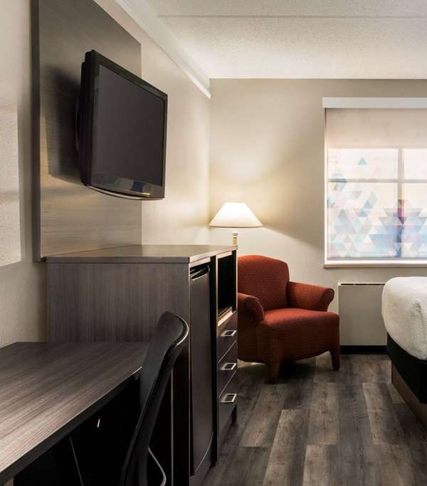 La Quinta Inn & Suites By Wyndham Madison American Center - Madison, WI