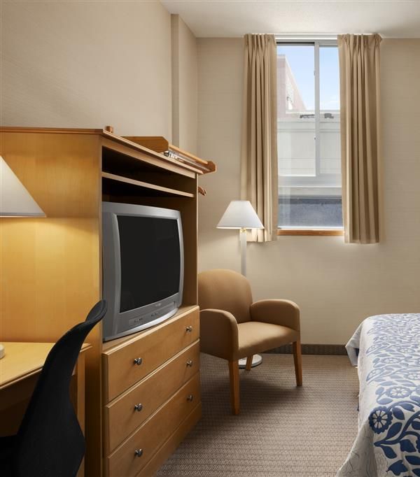 Days Inn By Wyndham Philadelphia Convention Center - Philadelphia, PA