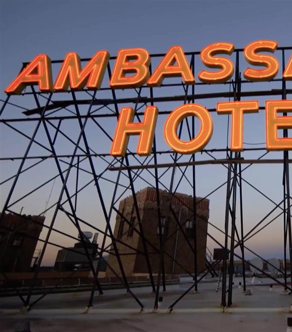 Trademark Collection By Wyndham Ambassador Hotel Milwaukee - Milwaukee, WI