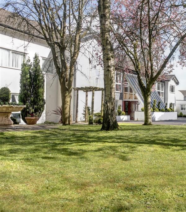 Best Western Premier Heronston Hotel & Spa - Bridgend