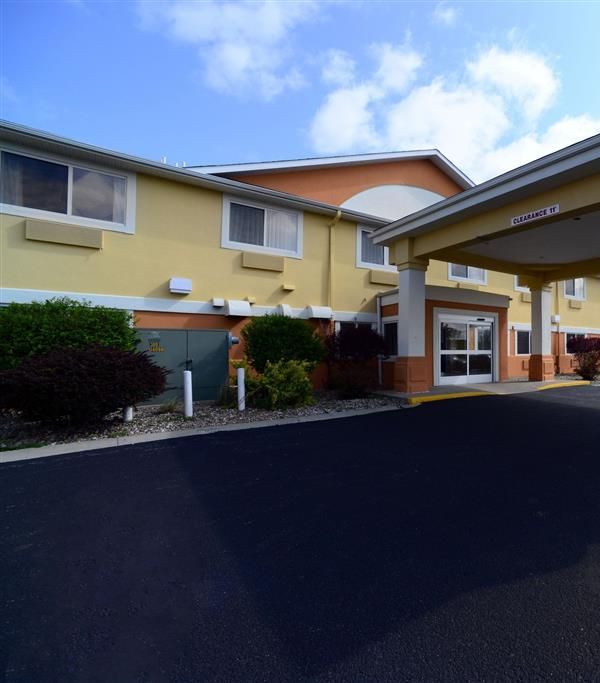 Quality Inn & Suites Springfield Southwest Near I-72 - Springfield, IL