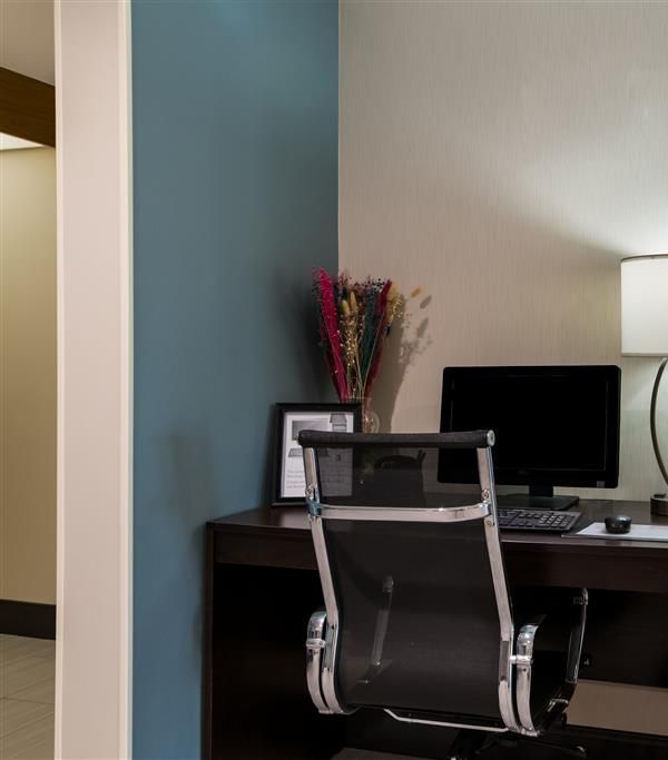 Garner Hotel Londonderry - Manchester - Manchester, NH