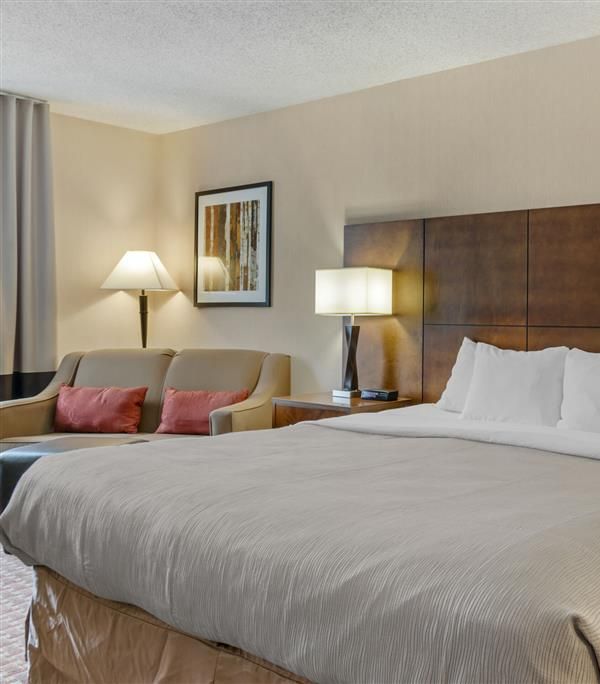 Quality Inn Saint Ignace I-75 - St. Ignace, MI