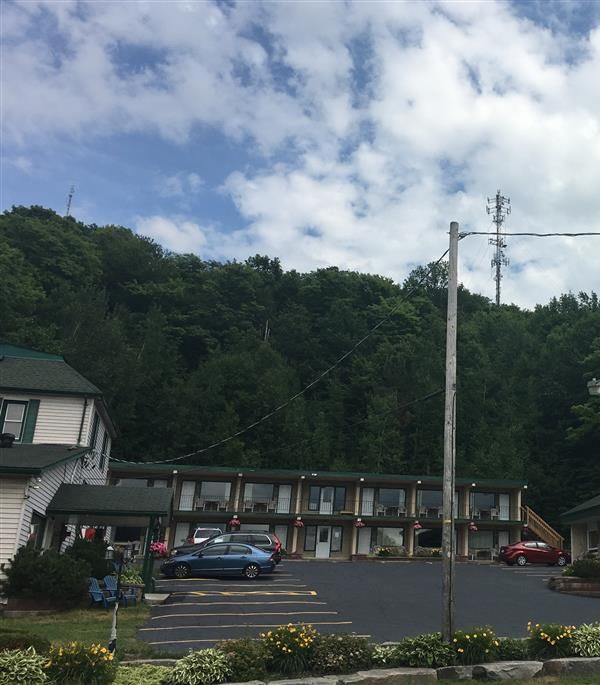On Knights Inn Huntsville - Ontario 60
