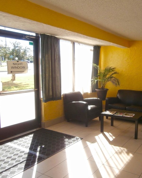 Americas Best Value Inn Tucker - Decatur, GA