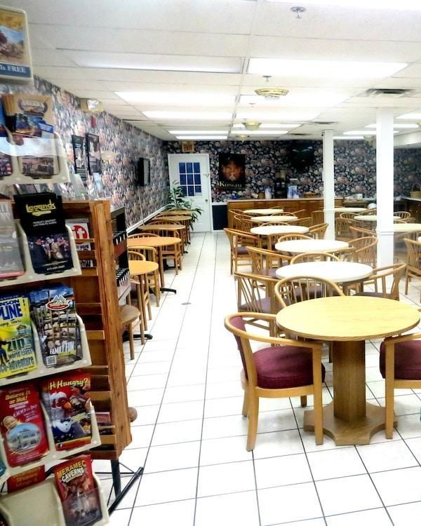 Sunset Inn - Branson, MO