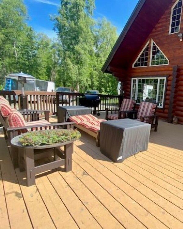 Meandering Moose Lodging - Talkeetna, AK