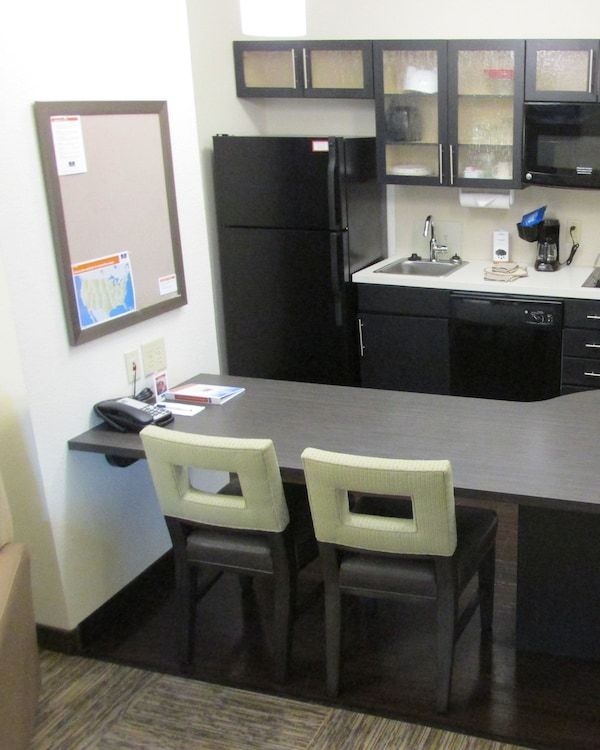 Candlewood Suites Greenville By Ihg - Greenville, SC