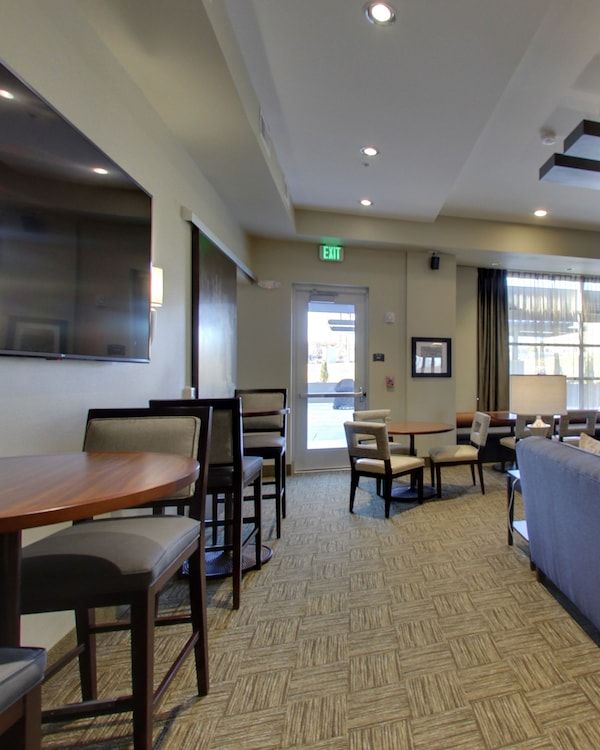 Staybridge Suites Madison - Fitchburg By Ihg - Middleton