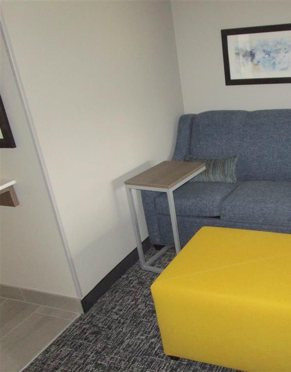 Holiday Inn Express & Suites Oklahoma City Northwest - Oklahoma City, OK