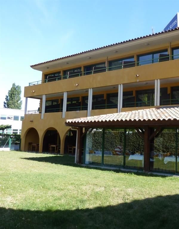 Sure Hotel By Best Western Gemenos En Provence - Aubagne