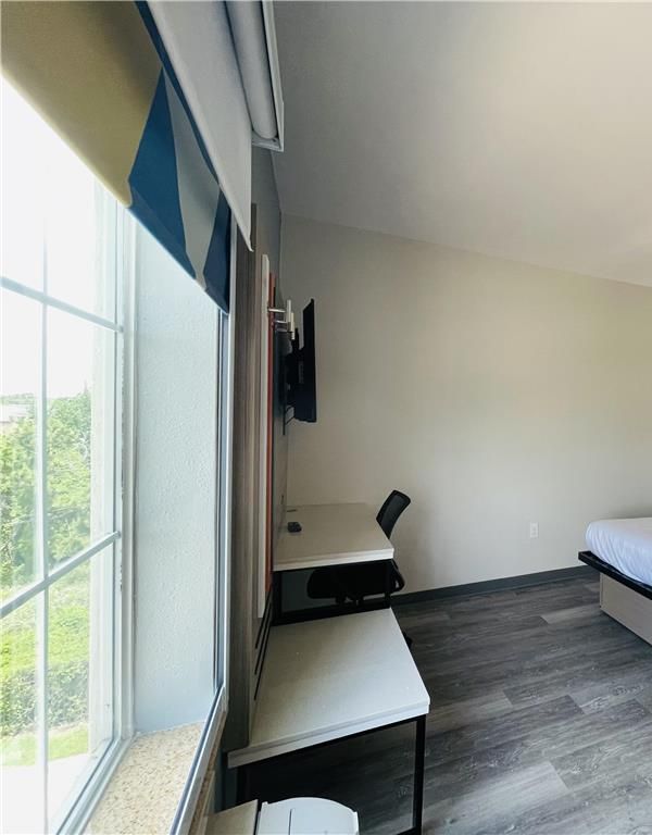 Sonesta Essential Hotel Houston-i-45 Spring - Spring, TX