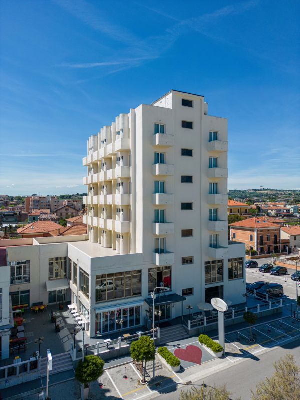 Universal - Senigallia