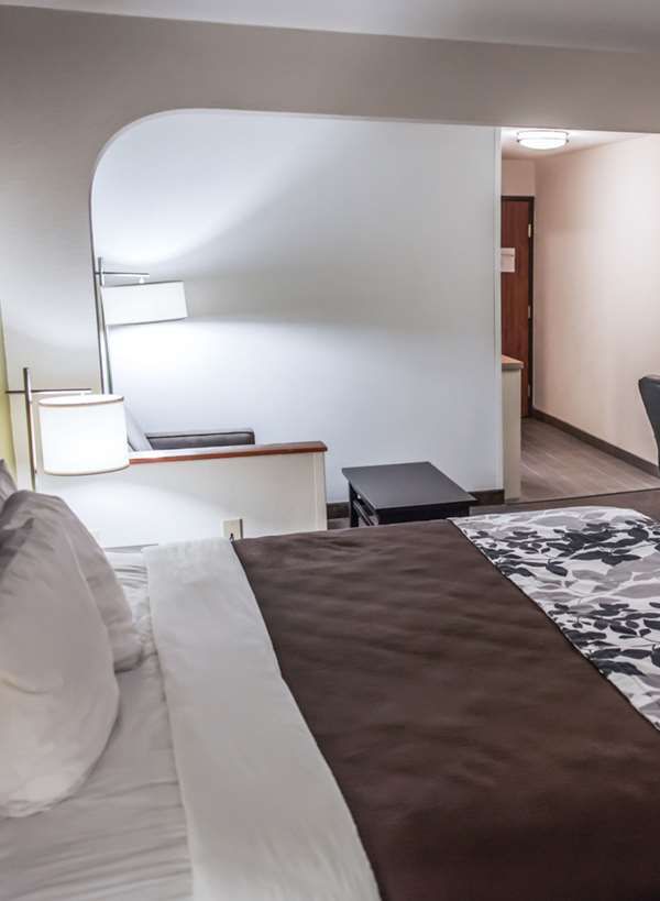 Garner Hotel Topeka West - Topeka, KS