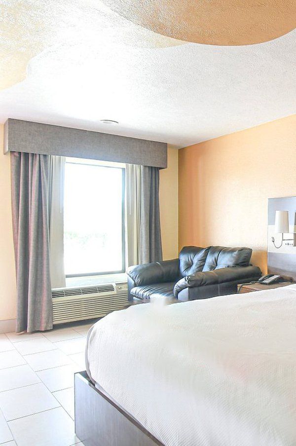 Scottish Inns & Suites Shenandoah Woodlands Mall - The Woodlands, TX