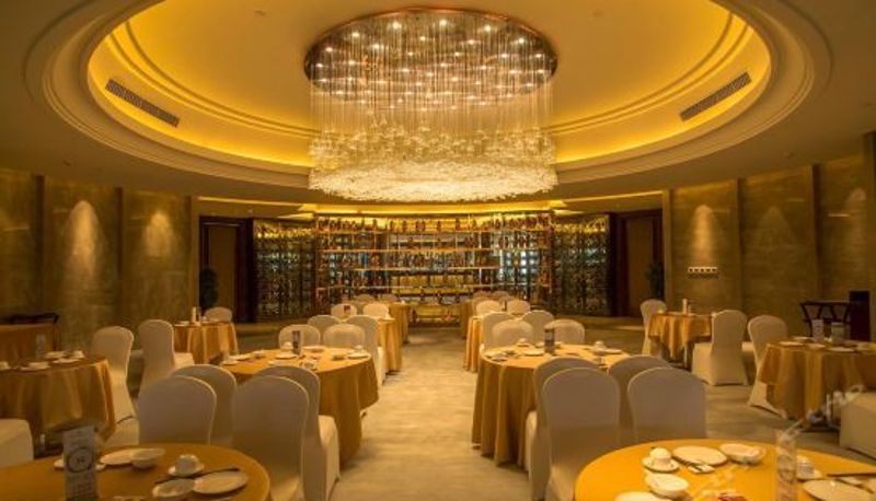 Furama Hotel Beihai - Beihai presso HRS con servizi gratuiti