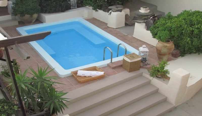 lava swimming pool hotel