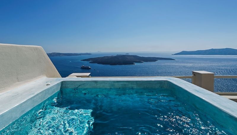 lava swimming pool hotel