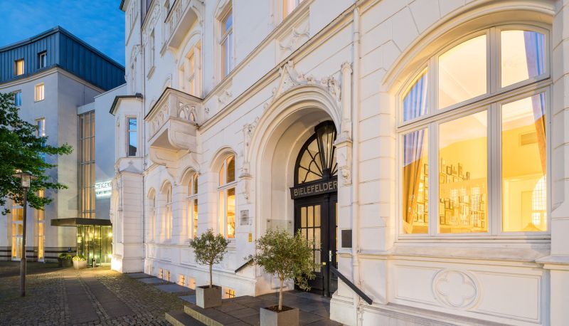 Elegantes Hotel In Bielefeld Zentrum Bild