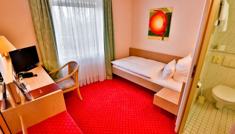 Mayers Waldhorn Landgasthof - Kusterdingen - Mähringen bei HRS günstig buchen