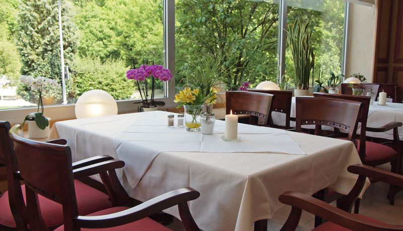 Felsenkeller Waldhotel bei HRS günstig buchen