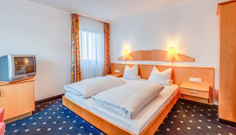 Grüner Baum Gasthof Blödel bei HRS günstig buchen