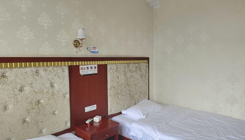 Dingfeng Business Hotel - 2-star hotel in Chongqing