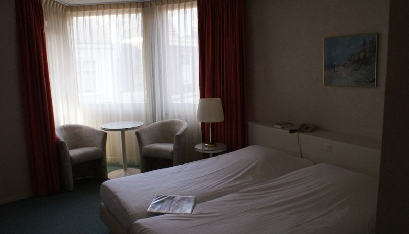 Villa Flora Entrance: Floraplein - Hillegom bei HRS günstig buchen